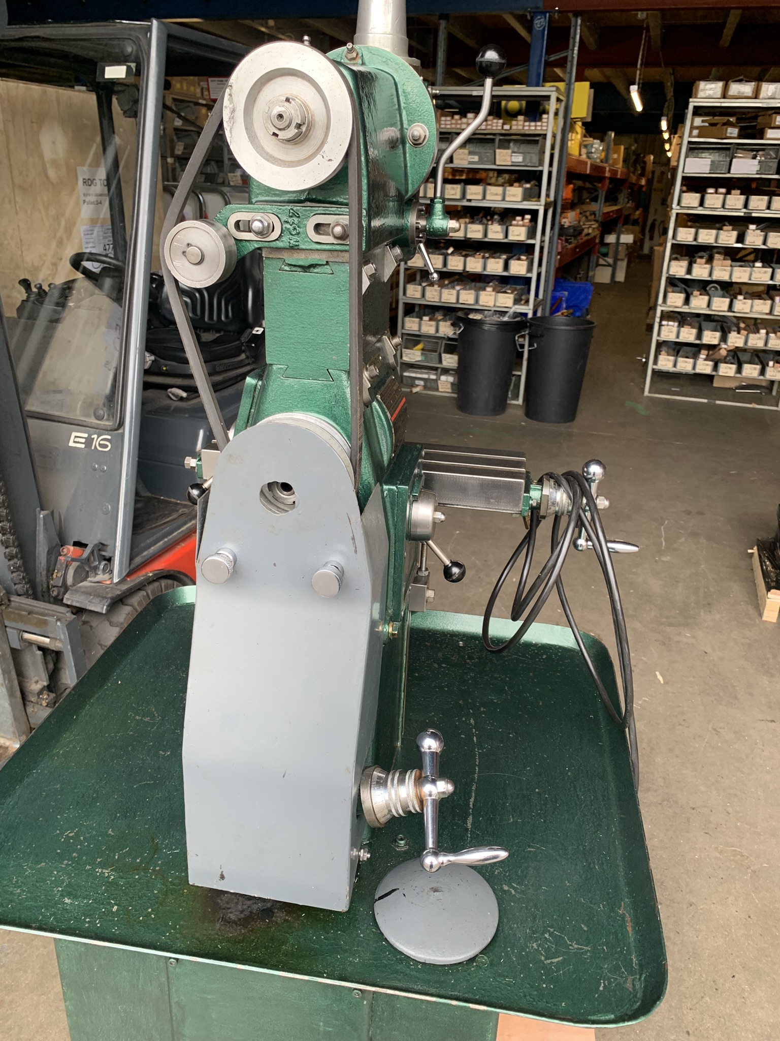Used Amolco Vertical Milling Machine For Sale
