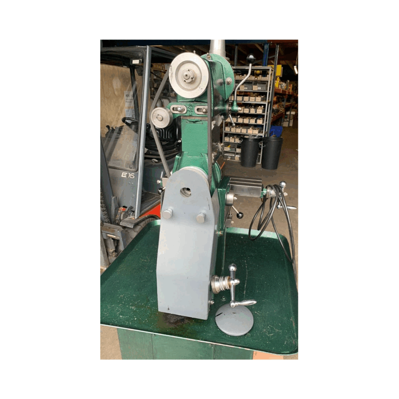 Centec 2A milling machine horizontal / vertical on cabinet 2mt head ...