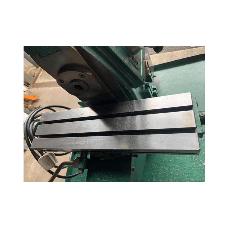 Centec 2A milling machine horizontal / vertical on cabinet 2mt head ...
